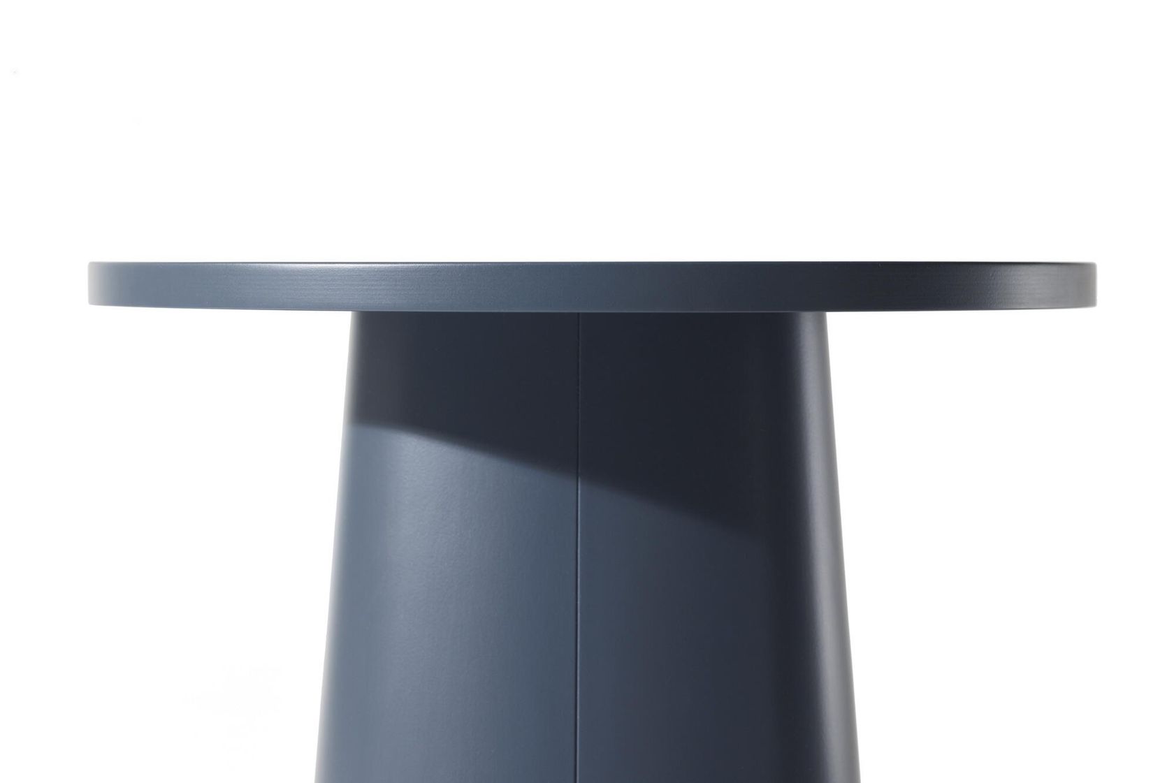 P.O.V. 473 Coffee table By TON | design kaschkasch