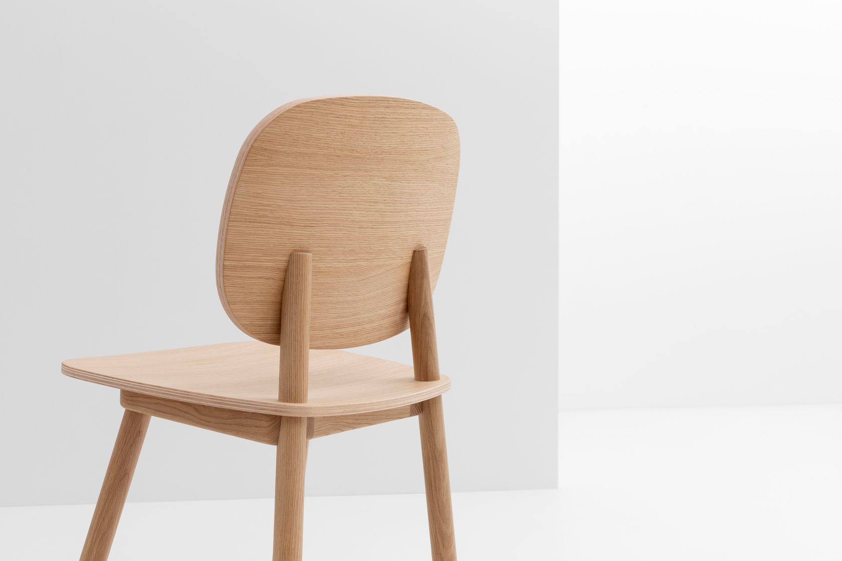 PADDLE Wooden chair By CRUSO | design Benoît Deneufbourg