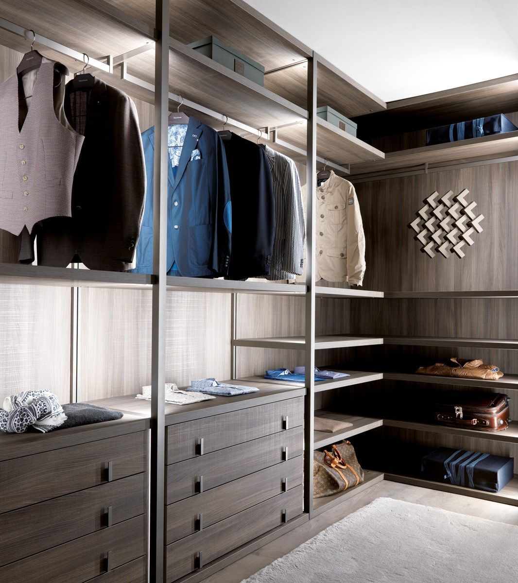 PALO ALTO | Wood and glass walk-in wardrobe By MisuraEmme