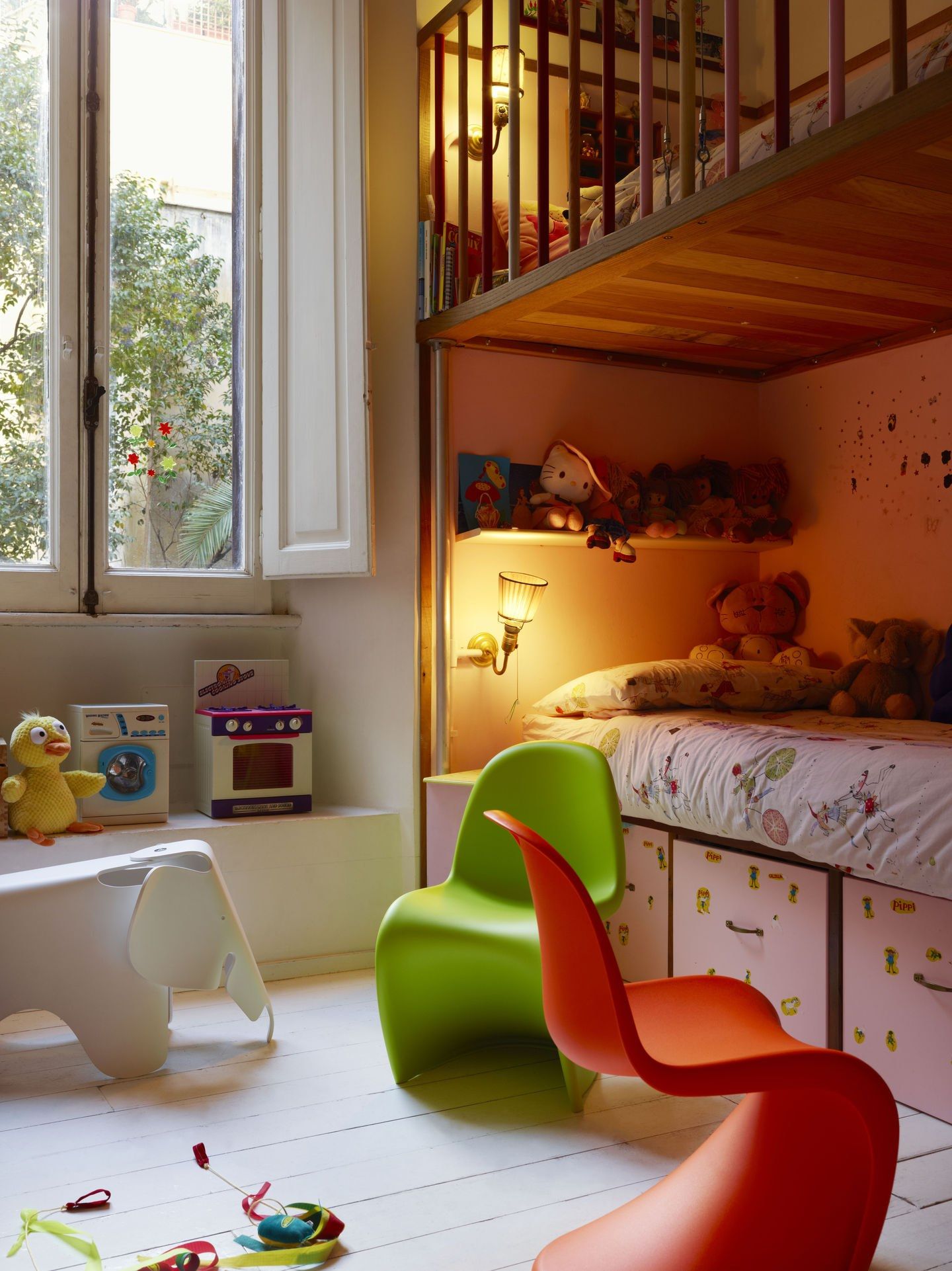 PANTON JUNIOR Polypropylene kids chair By Vitra | design Verner Panton