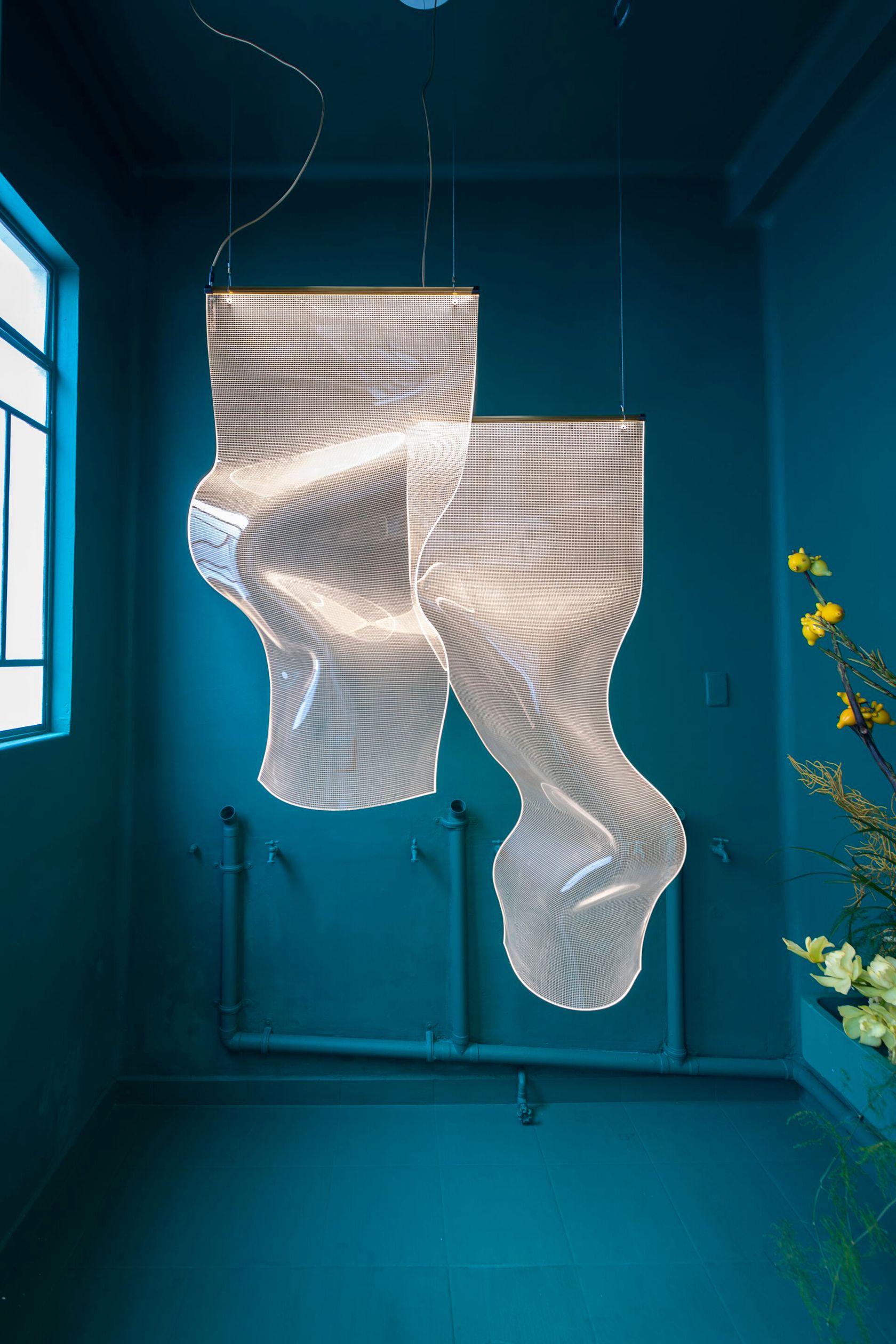 GWEILO Handmade LED acrylic pendant lamp By PARACHILNA