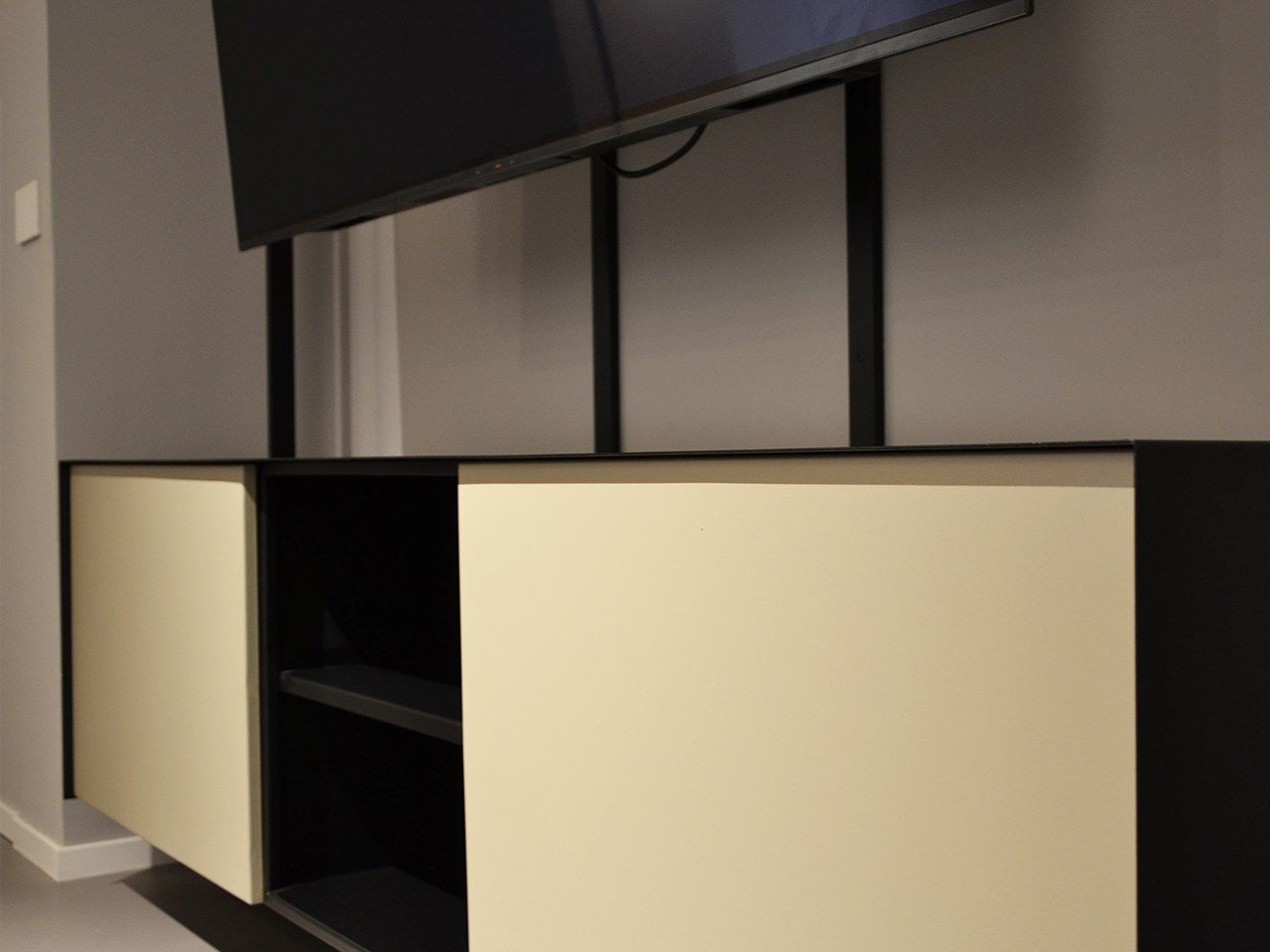 PARETE storage wall By Arkine