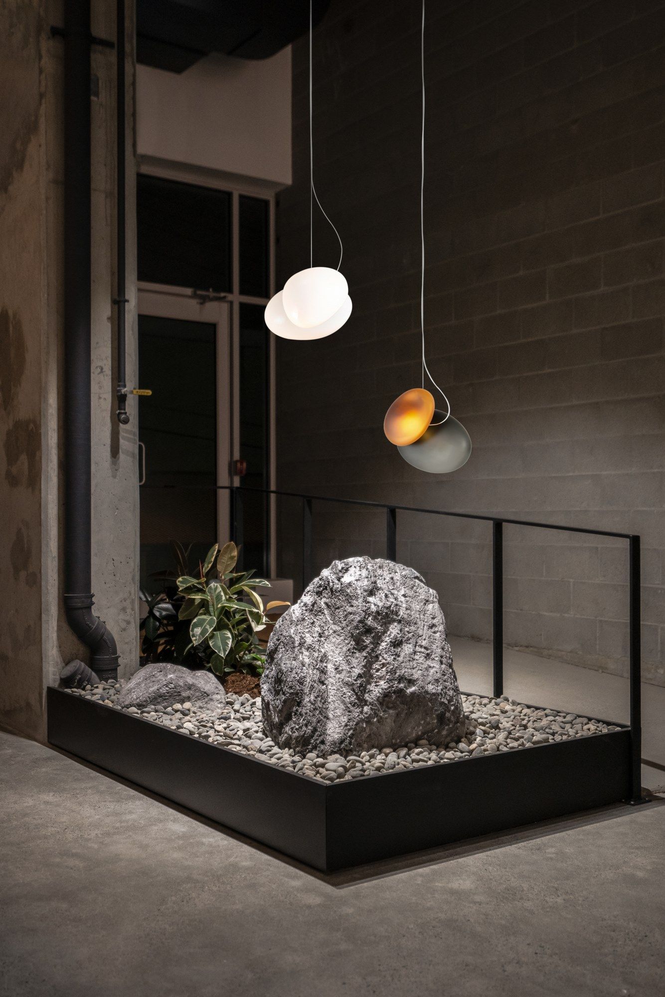 PEBBLE | Pendant lamp Pebble Collection By ANDlight design Lukas Peet