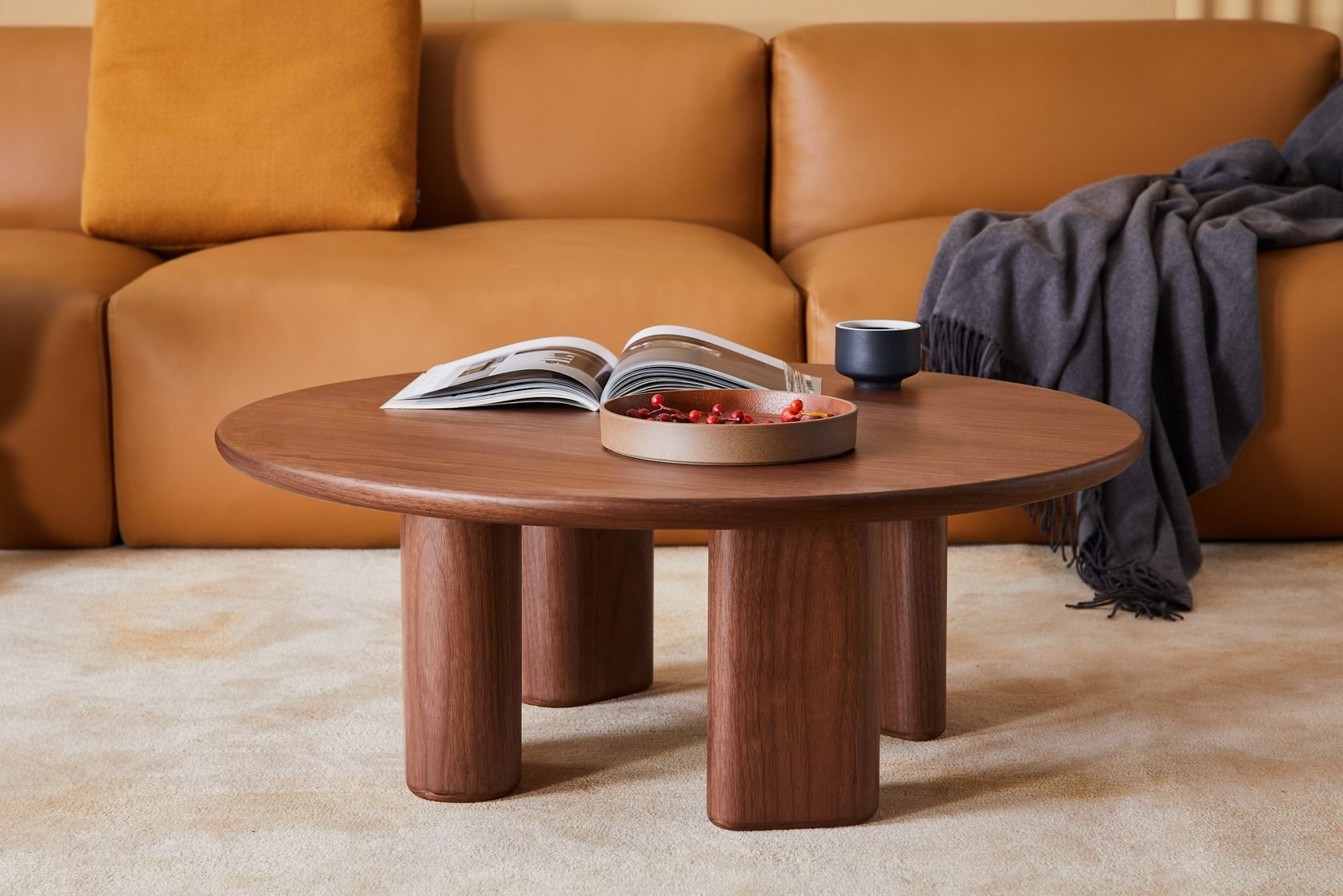 PEBBLE | Round coffee table By grado design
