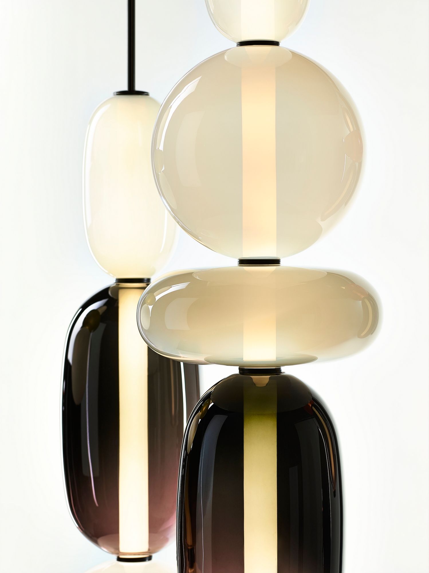 PEBBLES Blown crystal pendant lamp By Bomma | design Boris Klimek