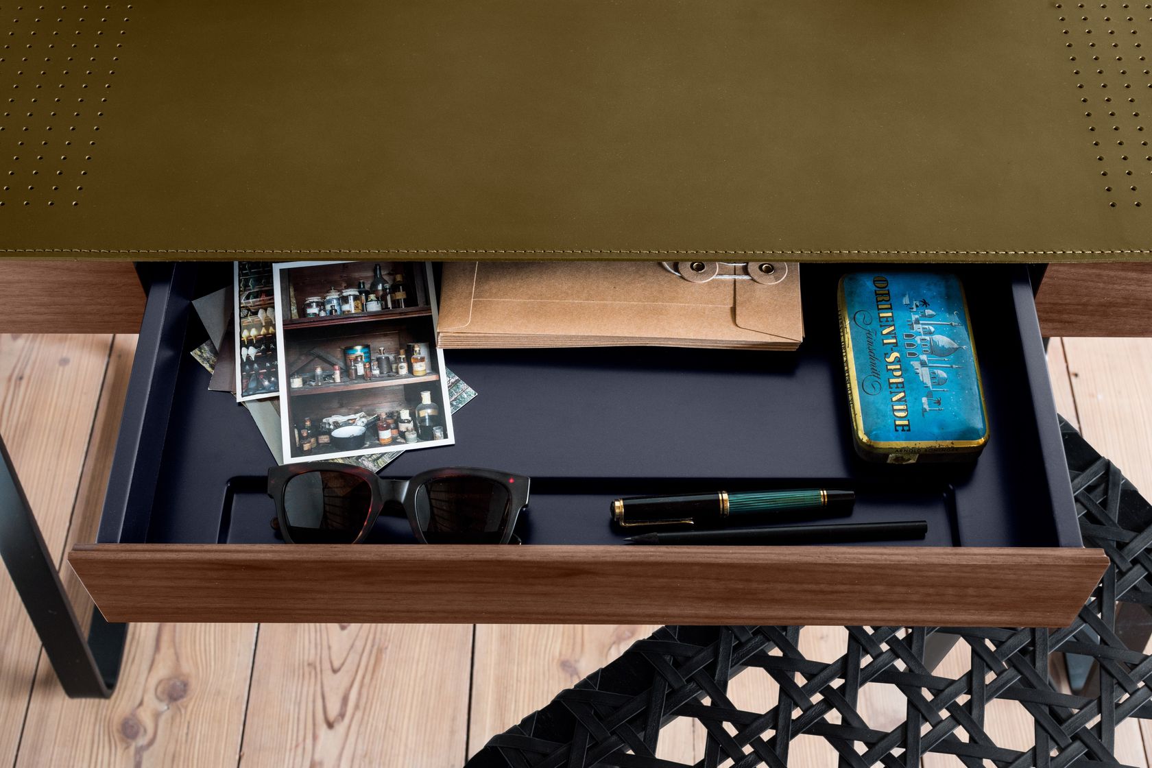 PEGASUS HOME DESK writing desk By ClassiCon