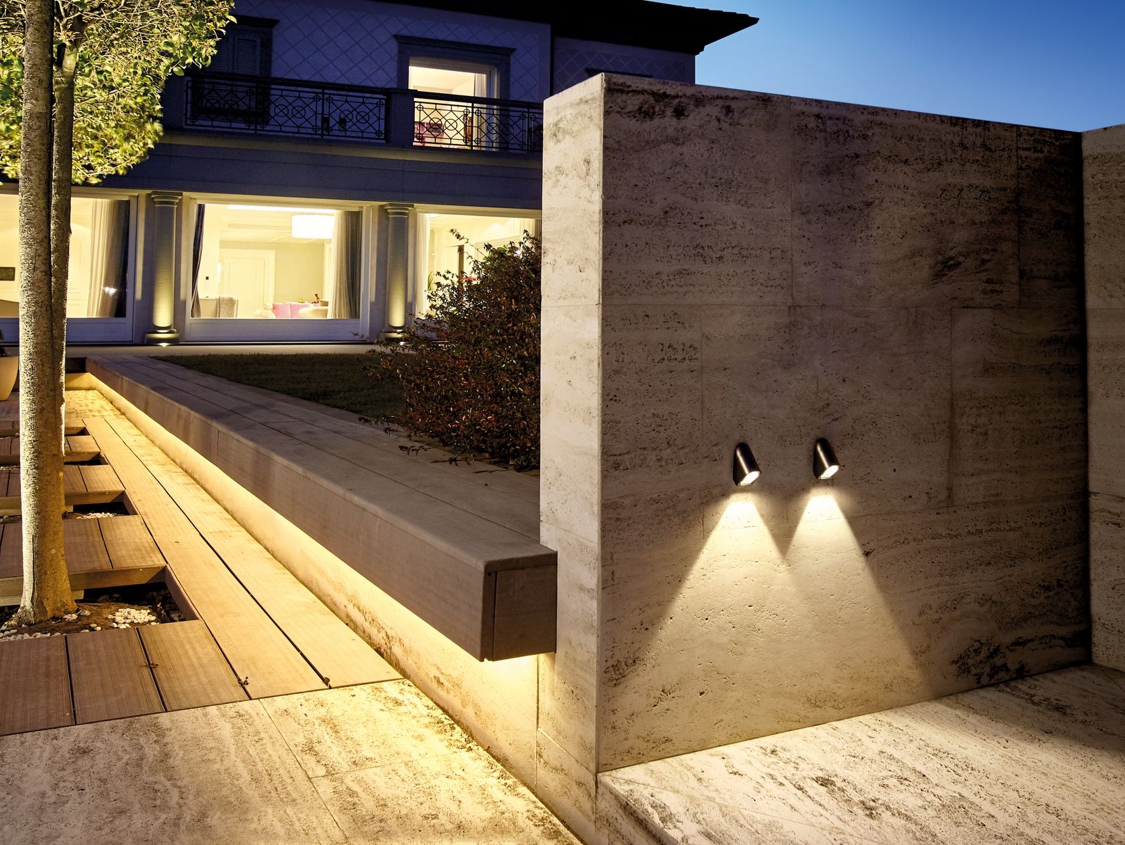 PETIT LED outdoor die cast aluminium steplight By SIMES
