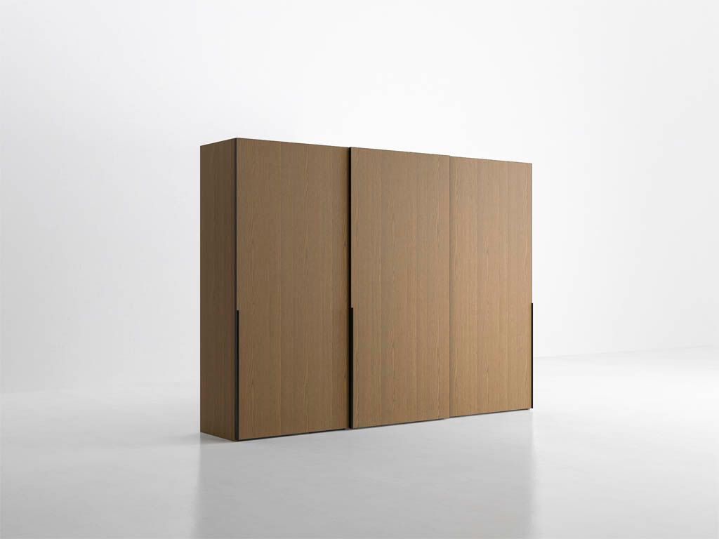 CORNICE Lacquered wooden wardrobe By PIANCA