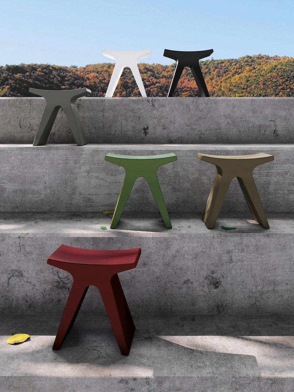 Low polyethylene stool PIGRECO By COLOS design Francesco Meda