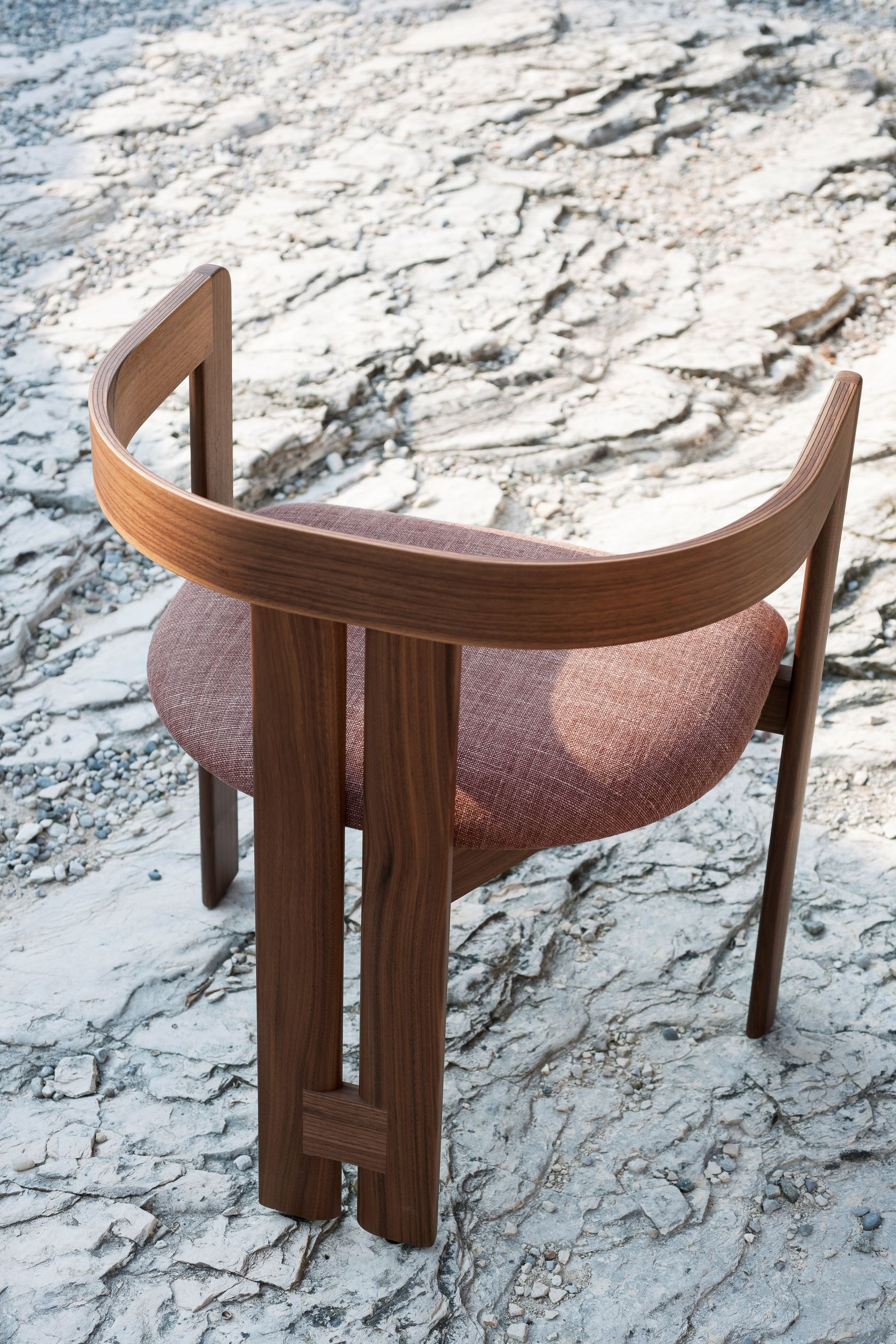 PIGRECO Wooden chair with integrated cushion By Tacchini | design Tobia ...