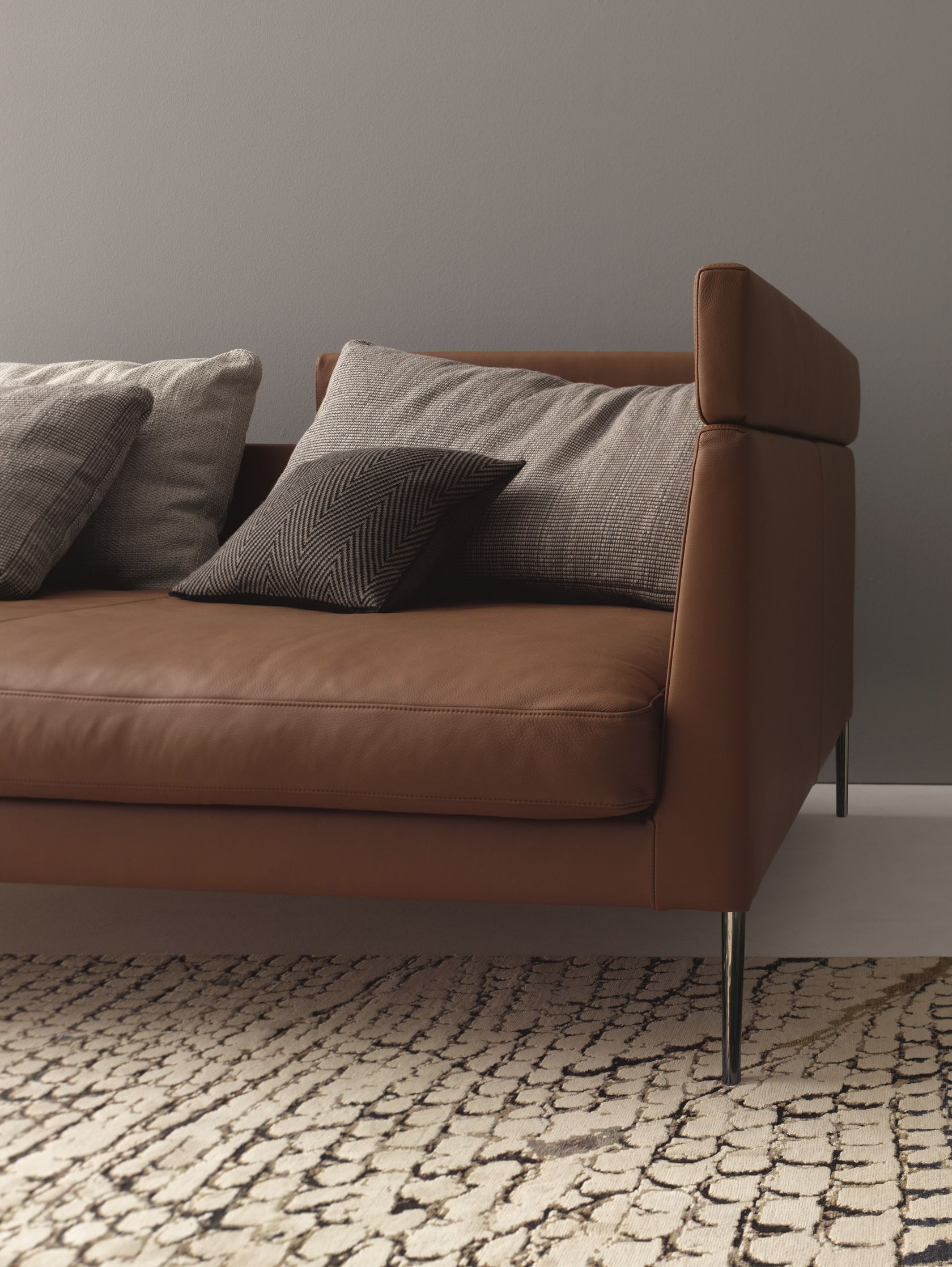 PILOTIS | Leather sofa Pilotis Collection By COR design Metrica