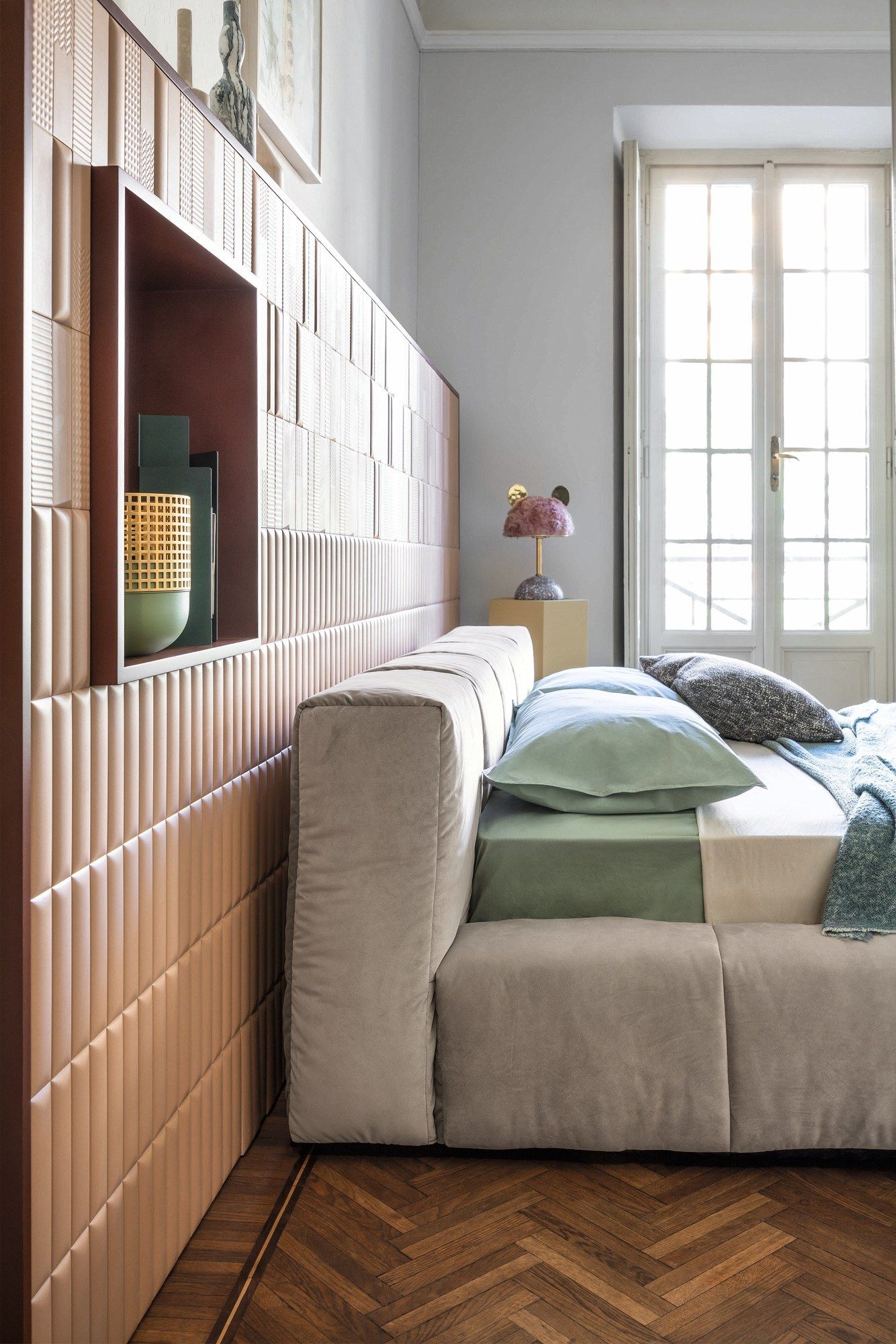 PIXEL BOX LARGE Bed By Saba Italia | design Sergio Bicego