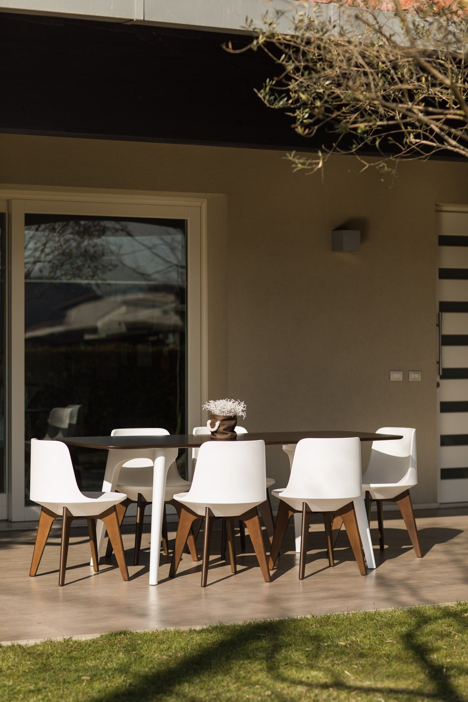 Silla de polietileno PLANET CHAIR By Plust diseño Cédric Ragot