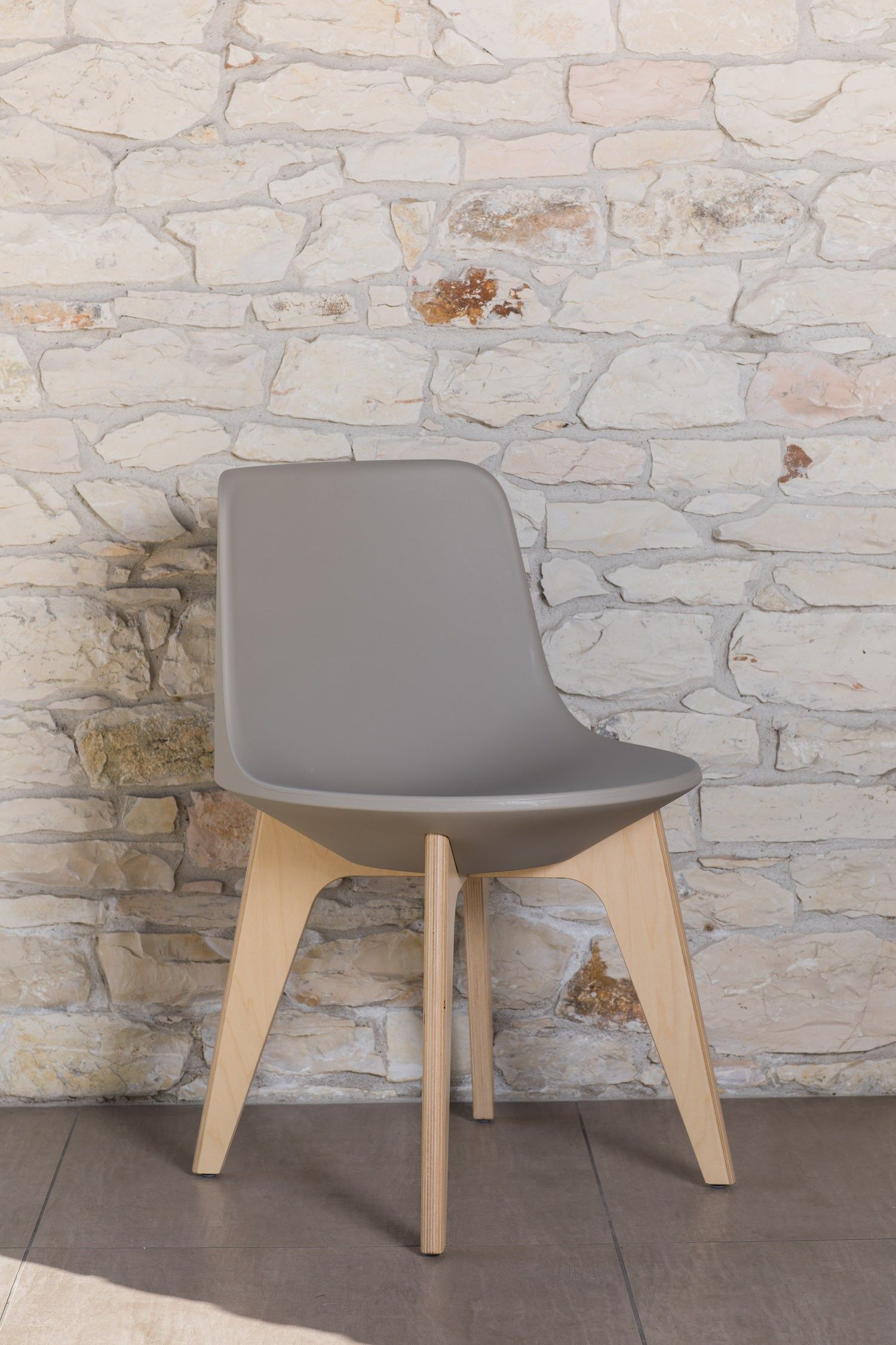Silla de polietileno PLANET CHAIR By Plust diseño Cédric Ragot