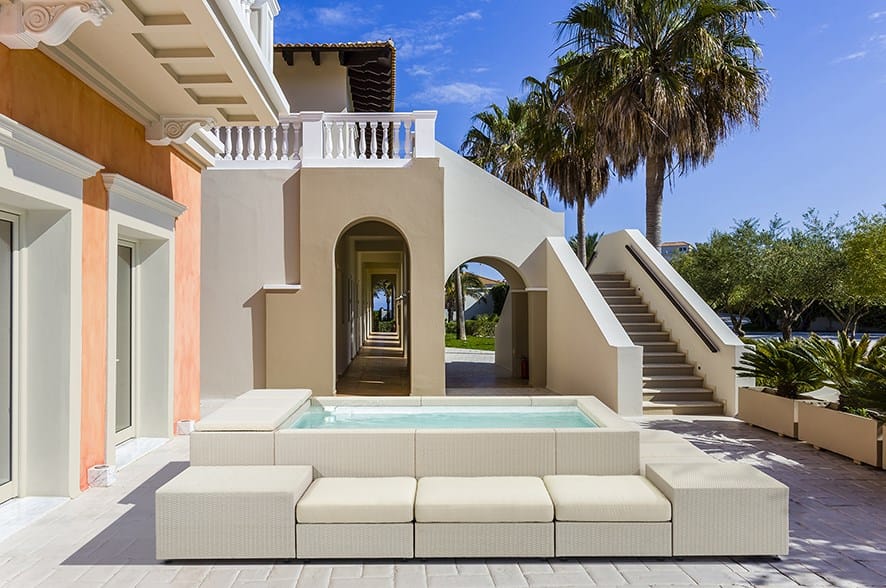 Mini-pool with hydro-massage, heater and external seats PLAYA LIVING By ...