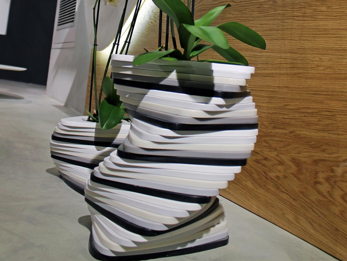 PLECTRUM | Solid Surface vase Plectrum Collection By Boffetto design ...