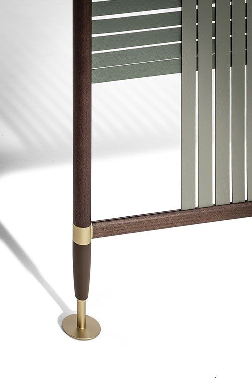 PLOT Room divider By Poltrona Frau | design GamFratesi
