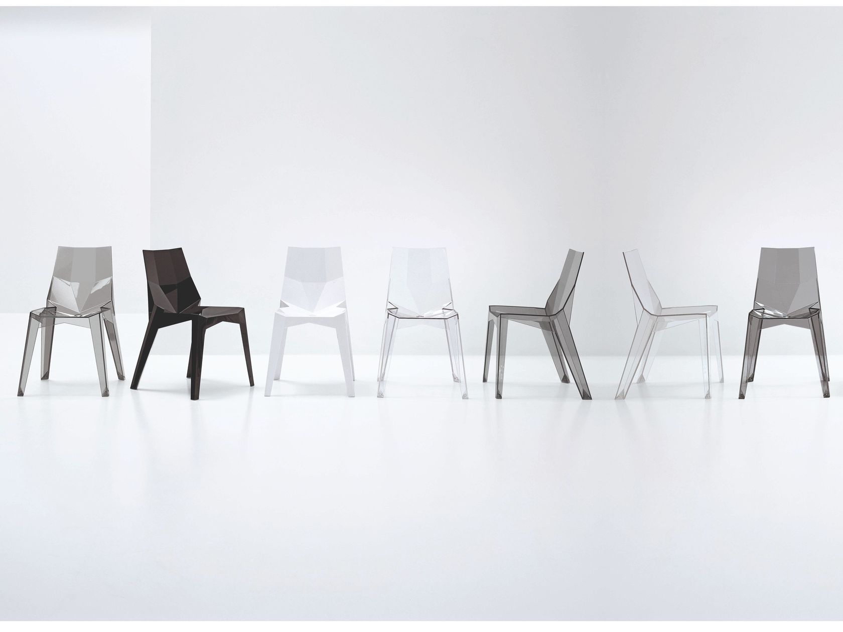 Stackable polycarbonate chair POLY By Bonaldo design Karim Rashid