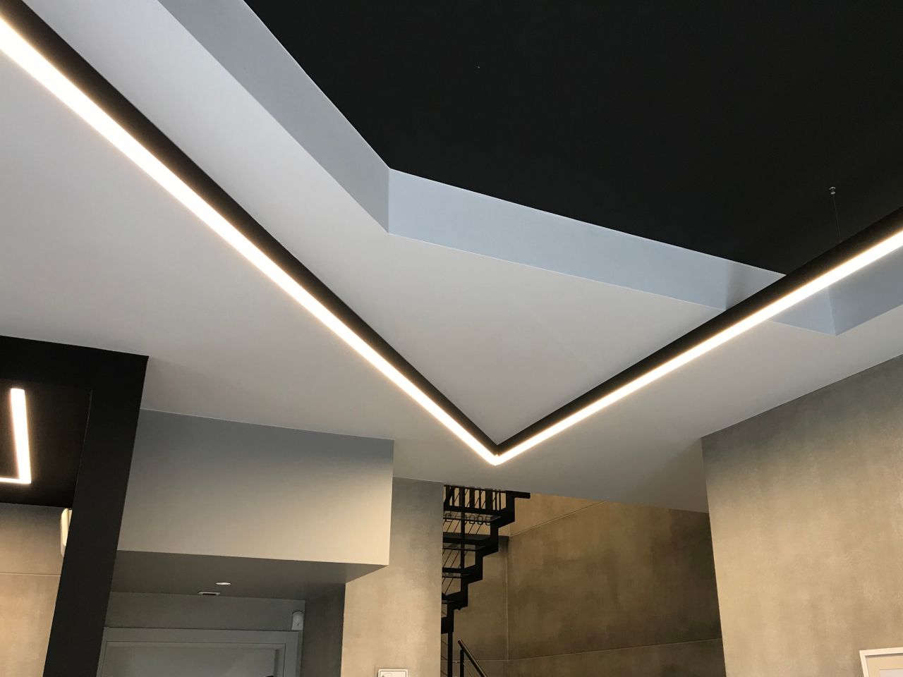Linear lighting profile for LED modules PWXL By Essenzialed