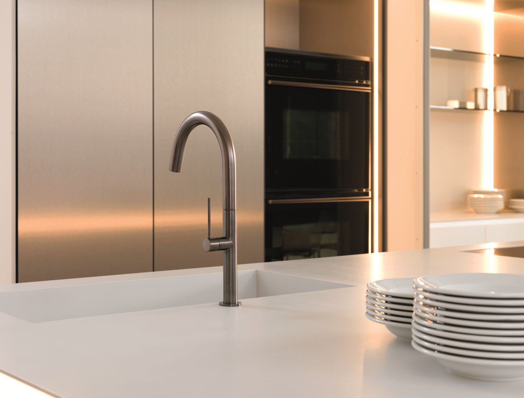 Krion® fitted kitchen PREMIUM KRION By Gamadecor design Ramón Esteve