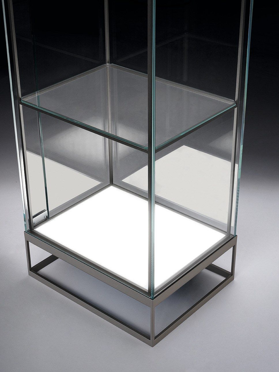 Crystal display cabinet with integrated lighting PRIMA By Ronda Design ...