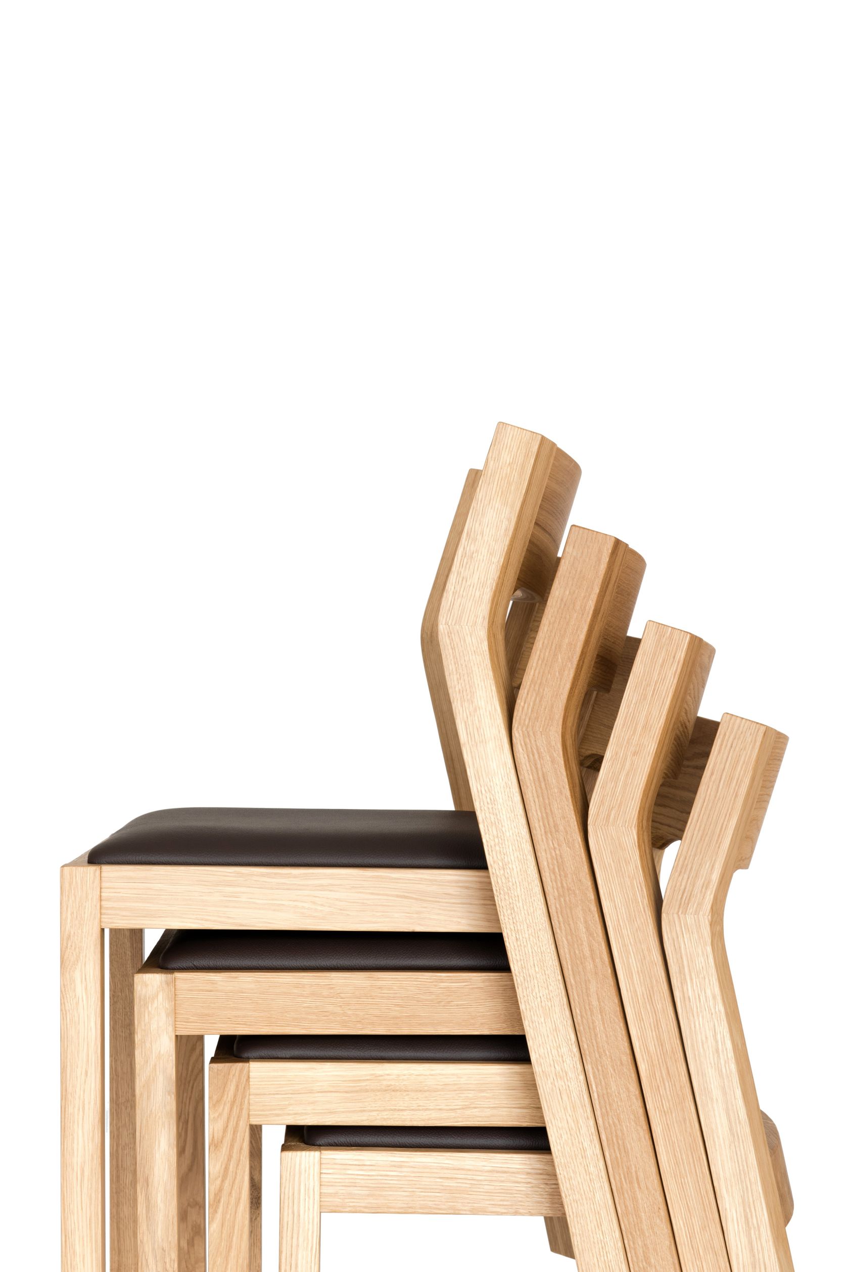 PROFILE Oak chair with integrated cushion By Case | design Matthew Hilton