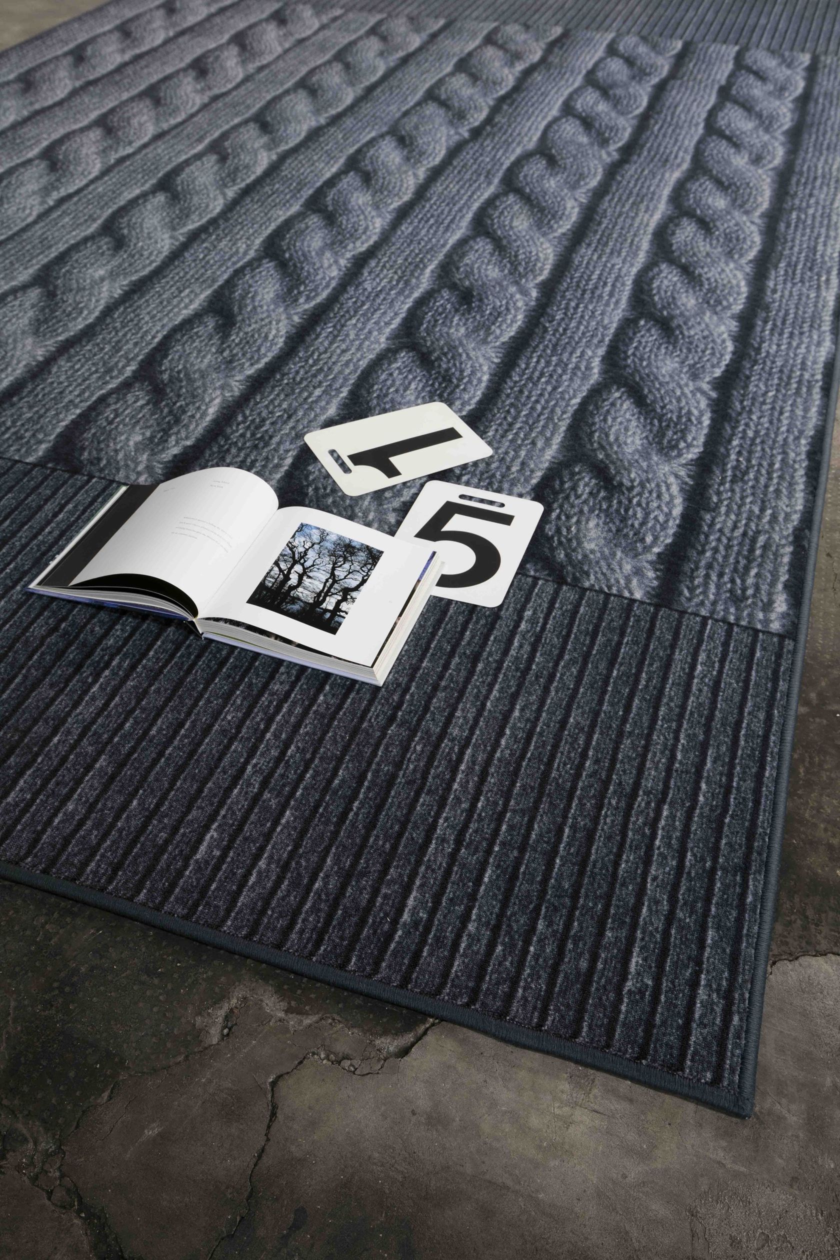 PULLOVER By Besana Moquette design Roberto Semprini