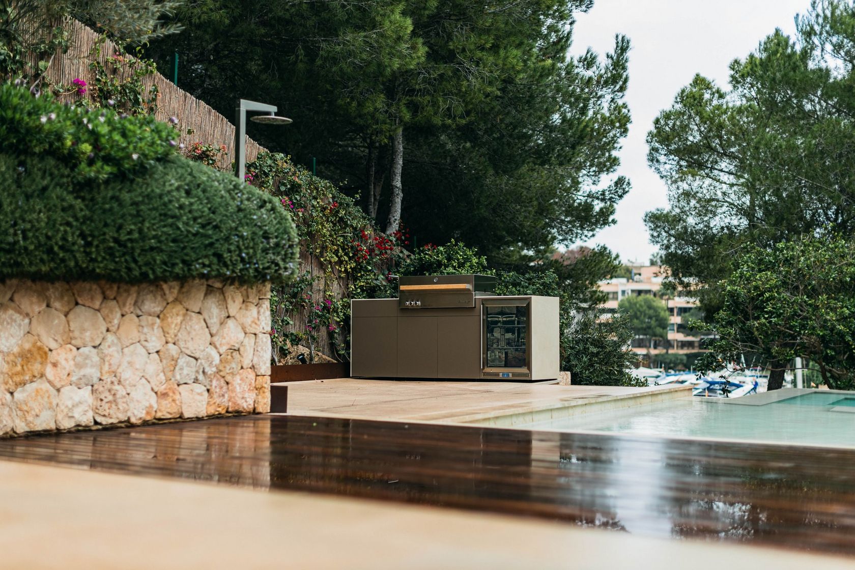 PURE Outdoor kitchen By Openair kitchen | design Guido Kurth