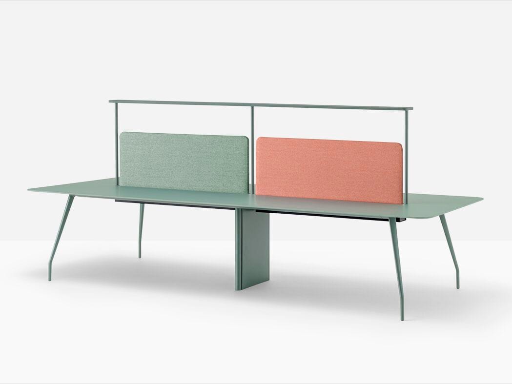 RIZZ WORKSTATION Office desk By Pedrali
