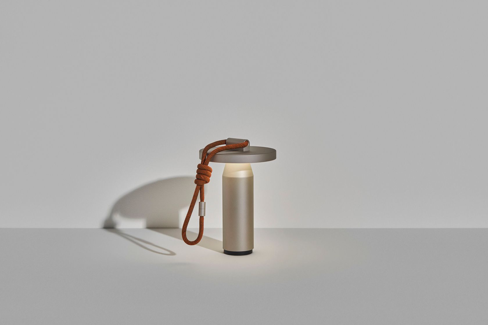 QUASAR Outdoor table lamp By Petite Friture | design Samy Rio