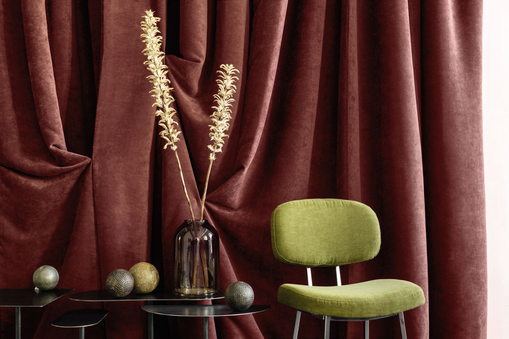 PHILAE Dimming velvet fabric By Élitis