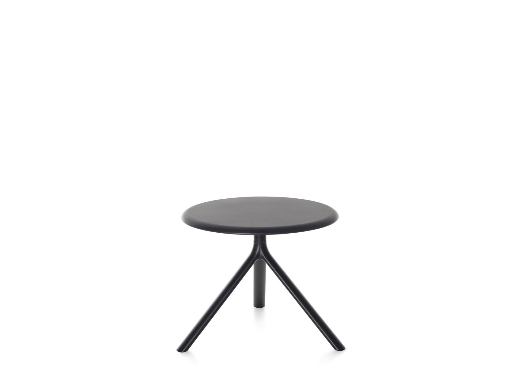 MIURA Folding round coffee table By Plank | design Konstantin Grcic