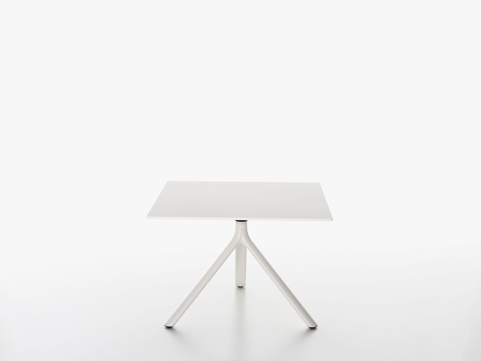 MIURA Folding square table By Plank | design Konstantin Grcic