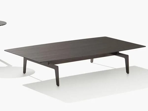 Coffee tables by Poliform | Low, in glass and wood | Archiproducts