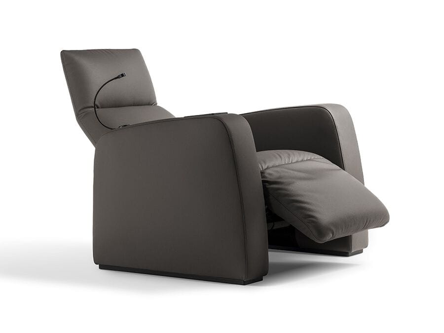 PILLOW CINEMA Armchair By Poltrona Frau
