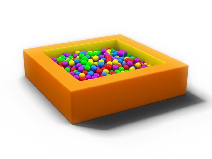 Pool with balls By ProExpanso