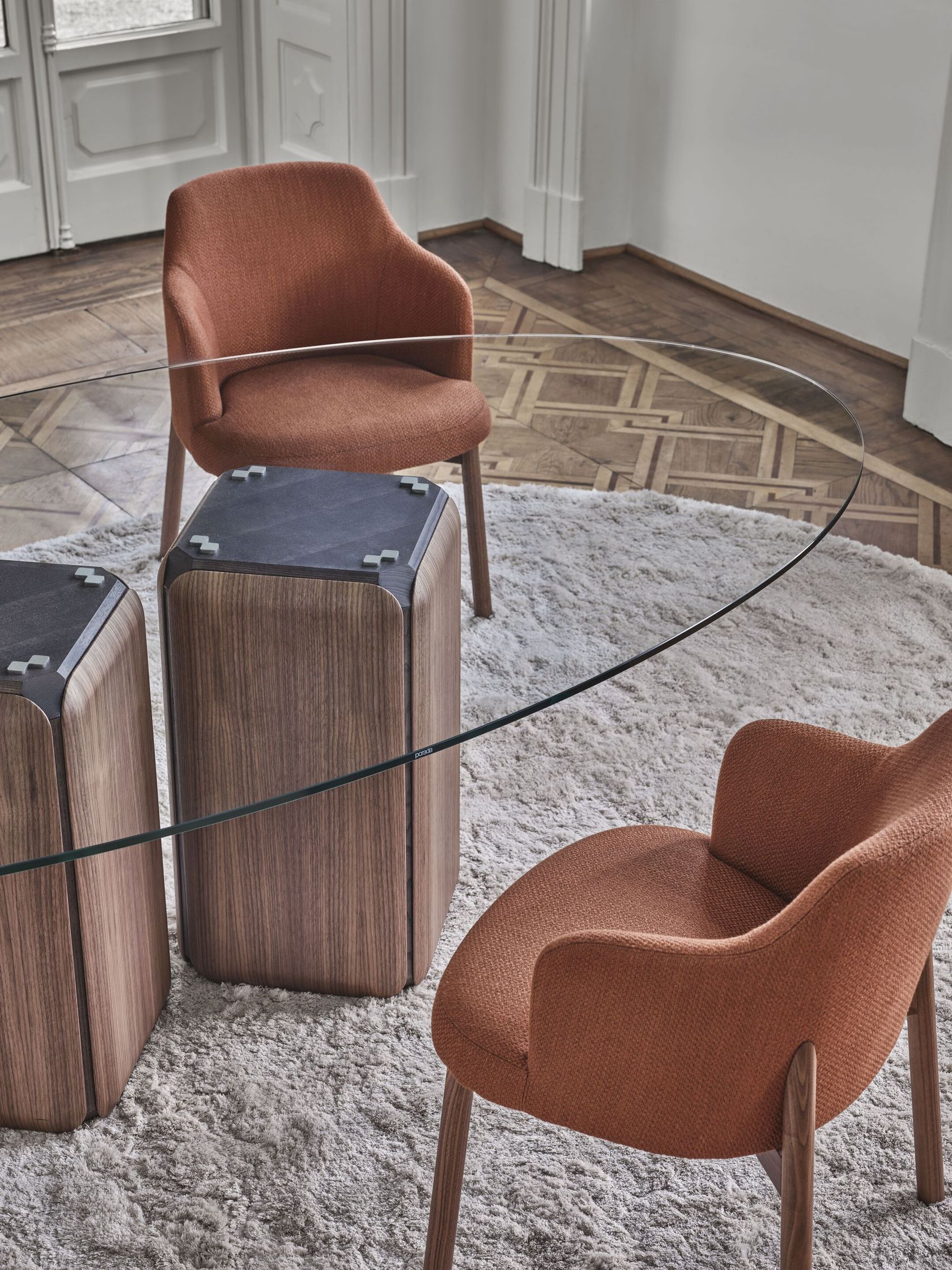 BAY Table By Porada