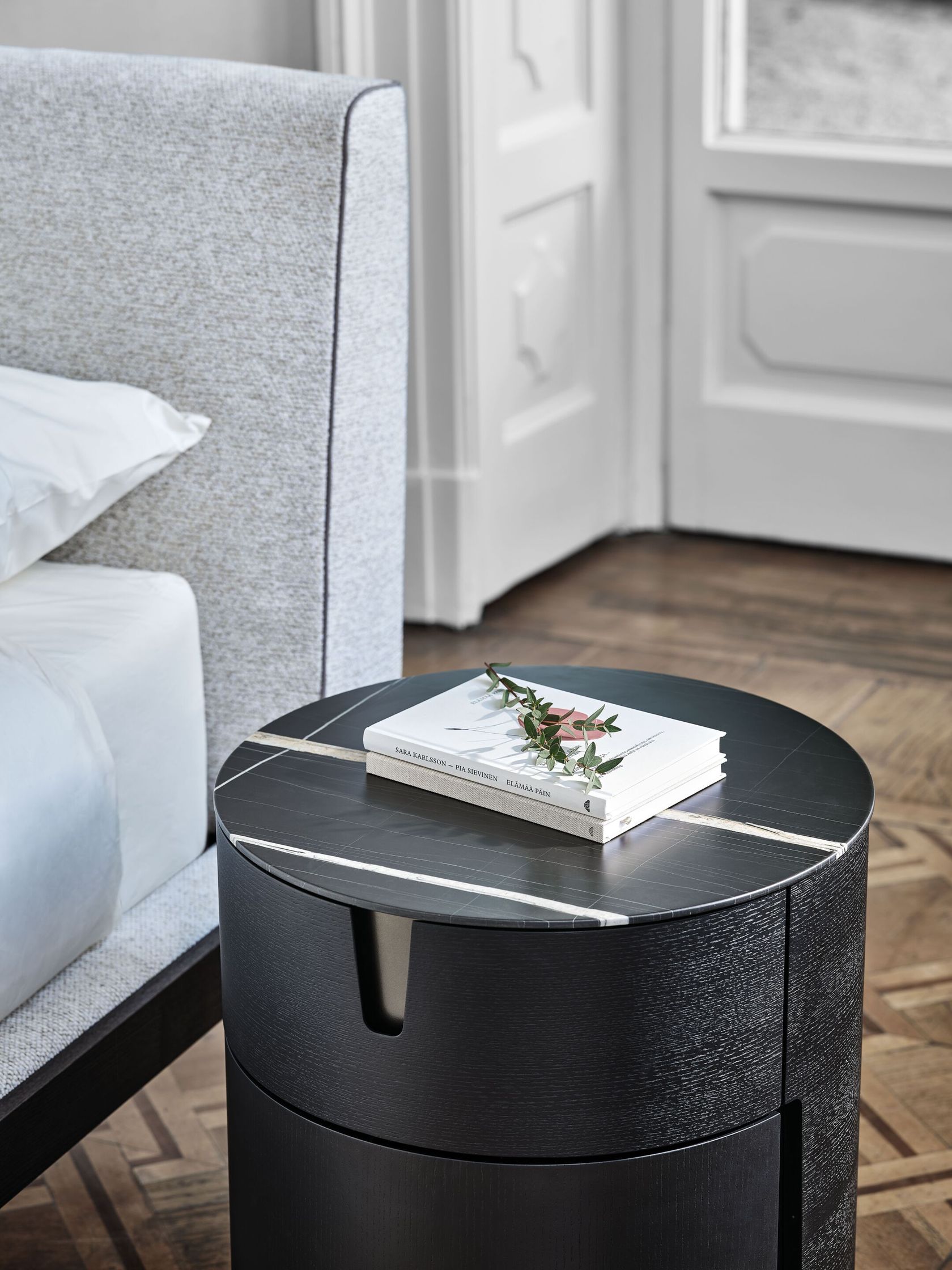 TYLSA NIGHT 54 Wooden bedside table By Porada