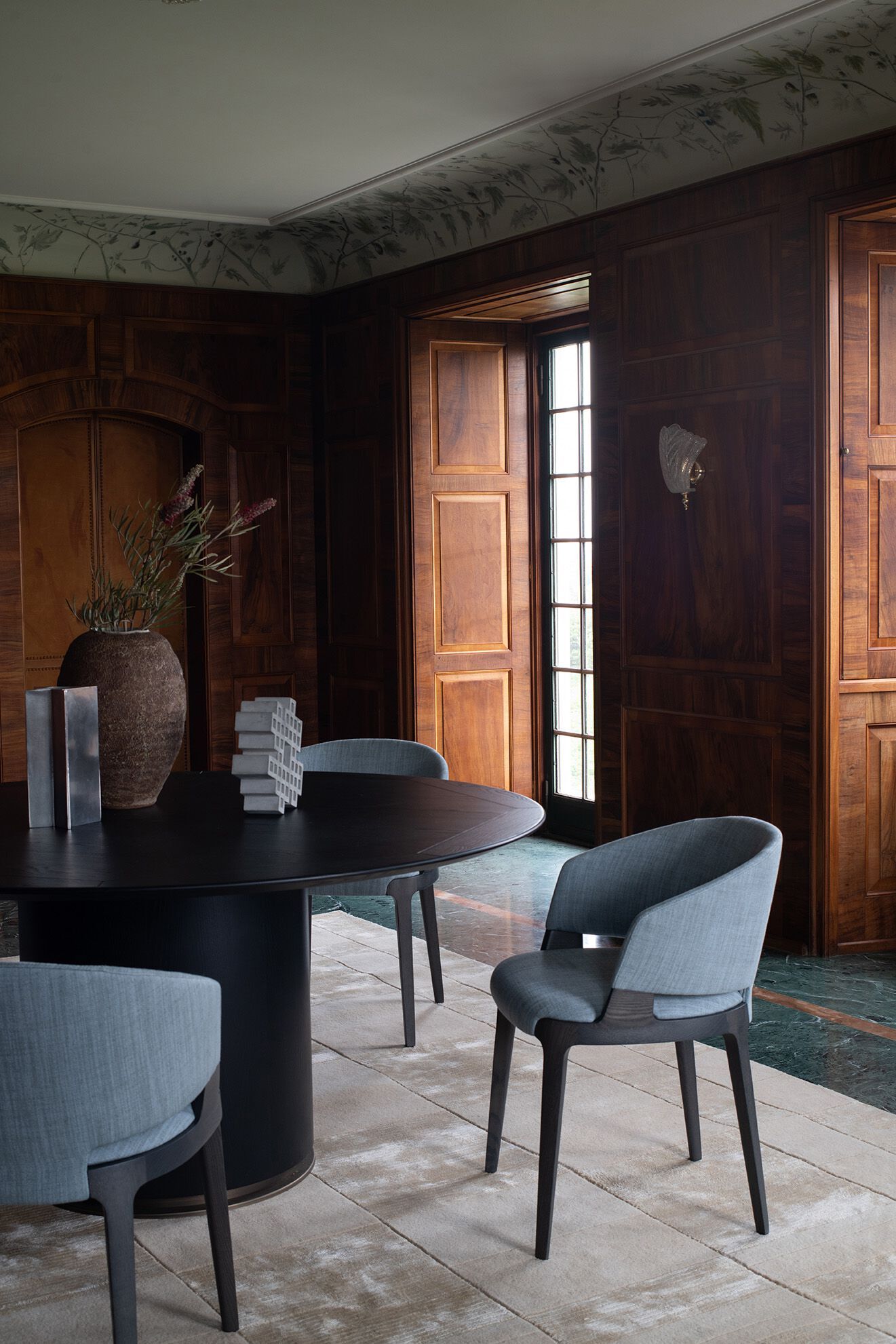 VELIS 942/PA Upholstered fabric easy chair with armrests By Potocco ...