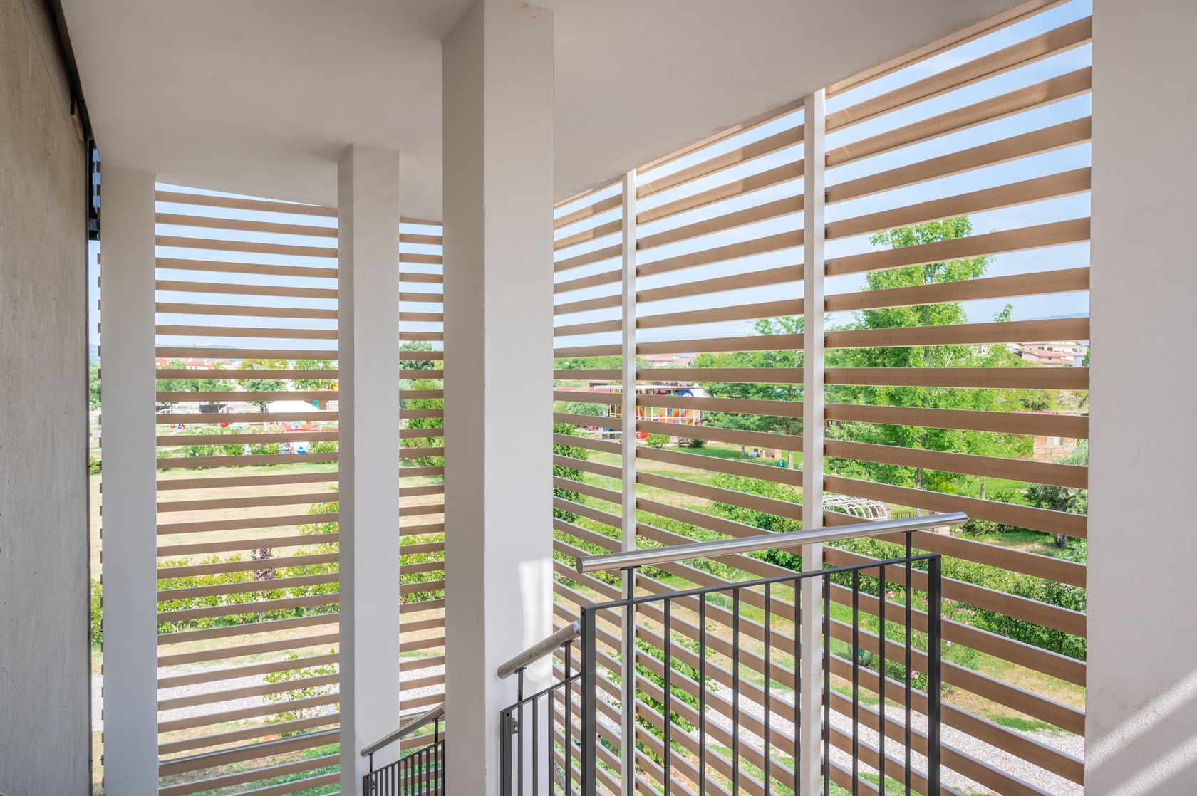 FLEXI Wood composite brise soleil By Felli