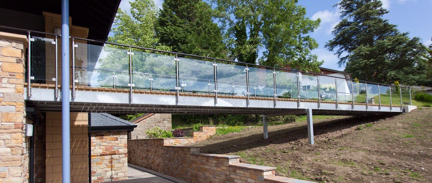 Q-LINE ® | Geländer aus Stahl und Glas By Q-RAILING ITALIA