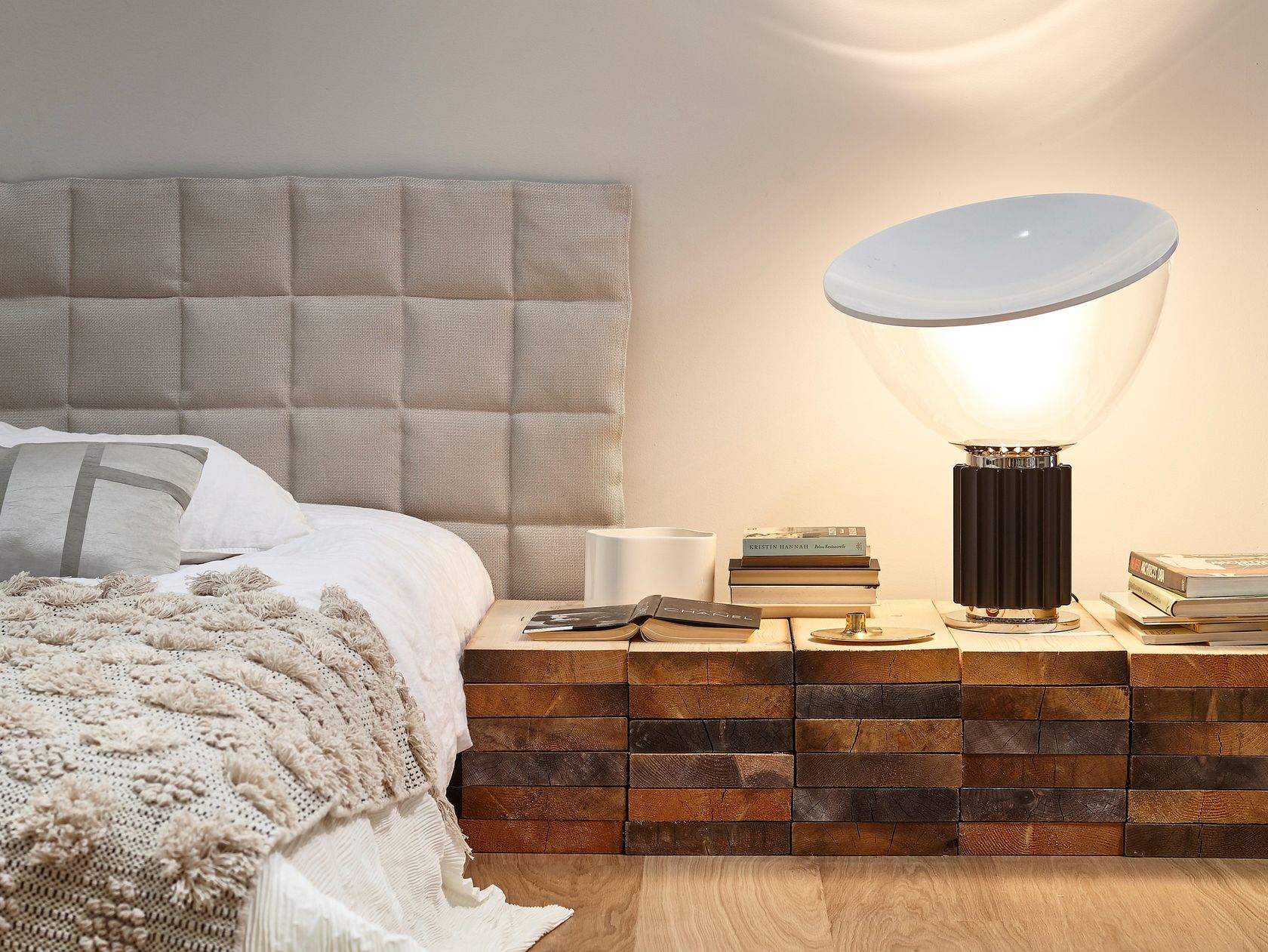 Cotton headboard QUILTED BED By Woodnotes design Ulla Koskinen