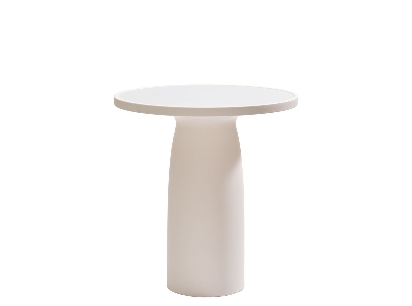 Qeeboo: Furniture and accessories with an ironic design | Archiproducts