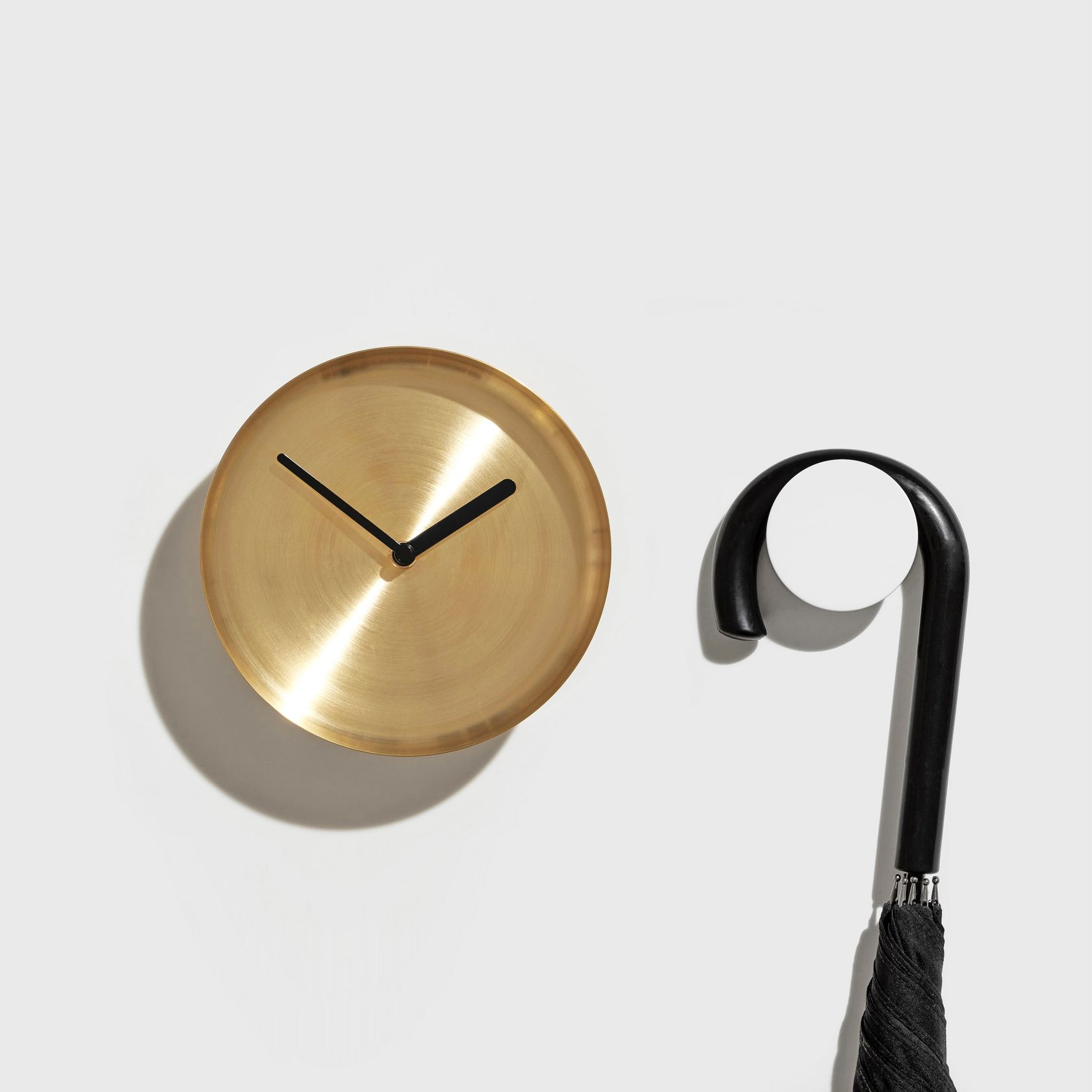 Wall-mounted brass clock RADIAL By DesignByThem