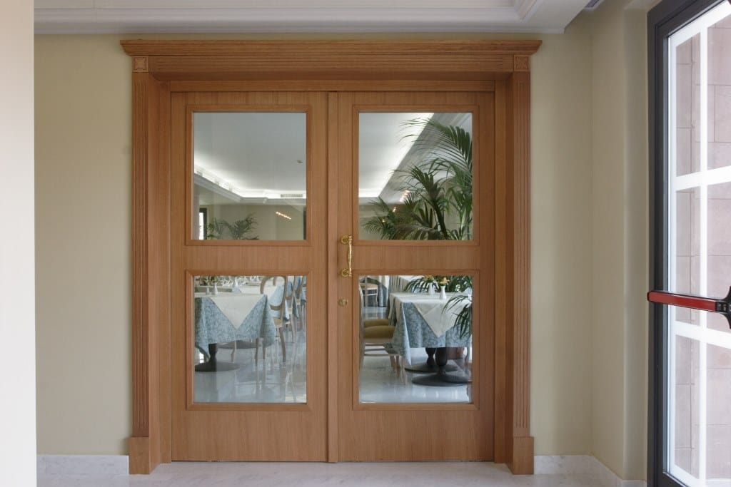 REI 60 | Glass Emergency exit door By Sebino Chiusure