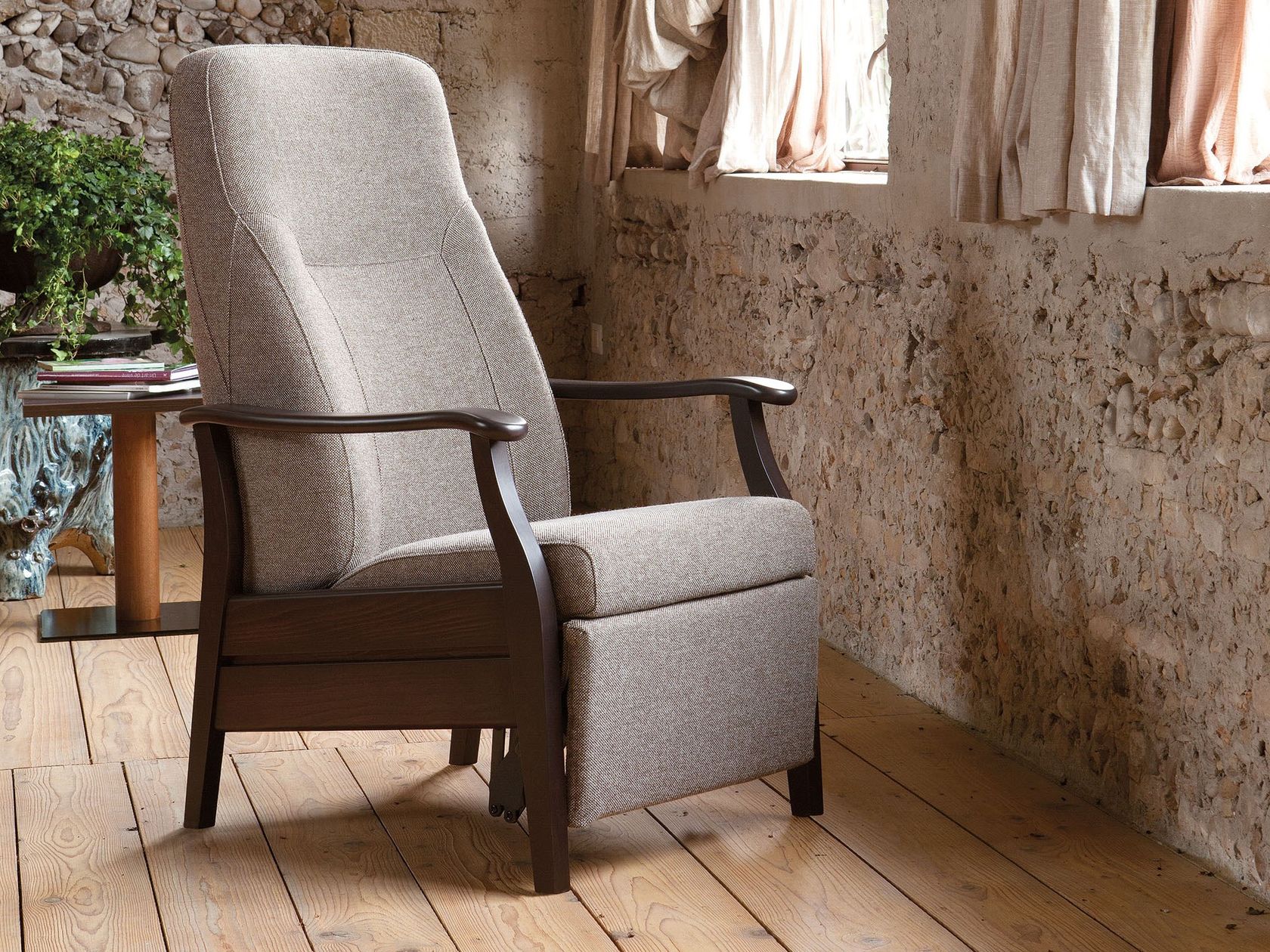 RELAX CLASSIC | HEALTH & CARE | Recliner armchair By PIAVAL