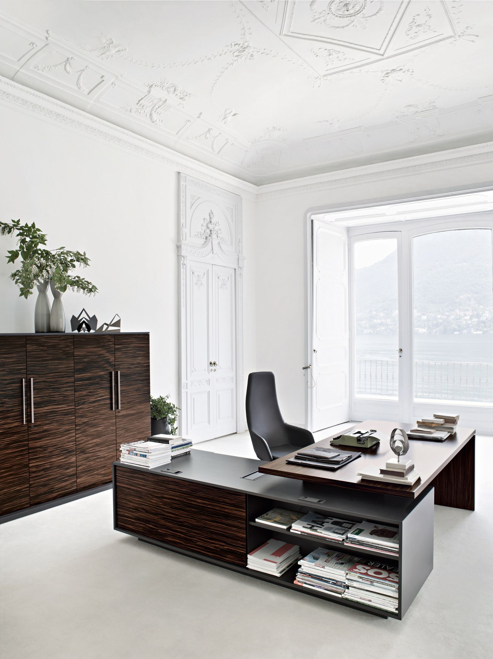 L-shaped sectional executive desk REPORT By Sinetica design Baldanzi ...
