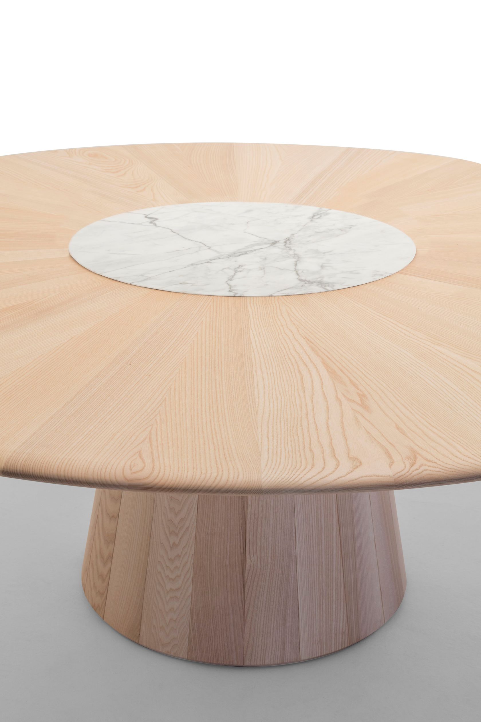 REVERSE WOOD ME 9955 By Andreu World design Piergiorgio Cazzaniga