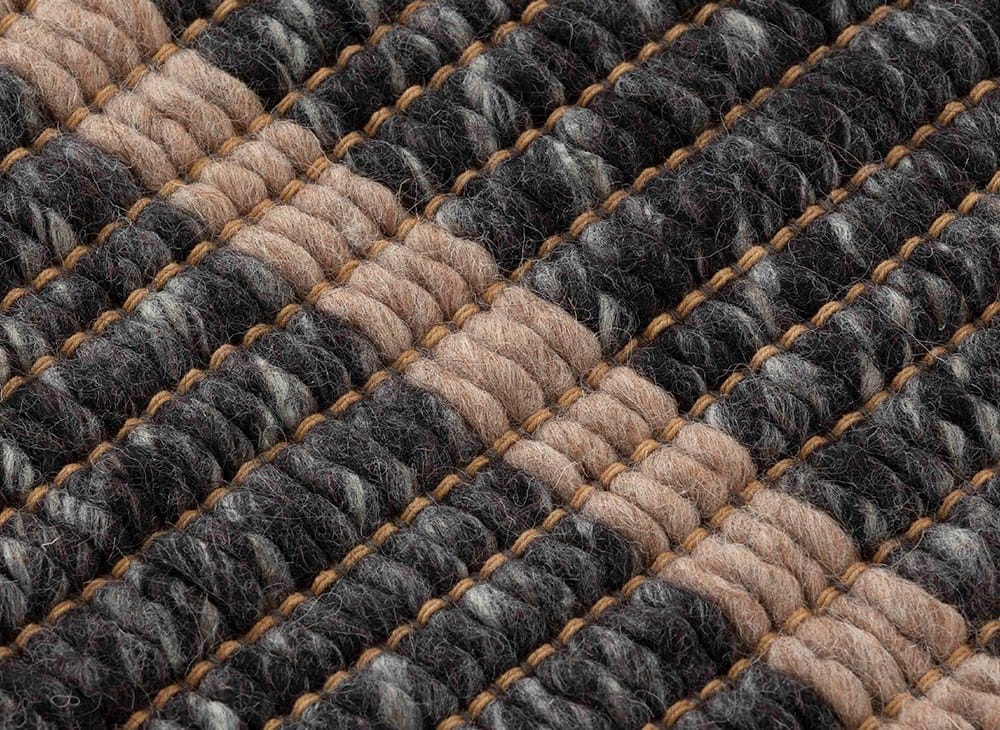 REVERSIBLE BLACK | Rug By GAN design Charlotte Lancelot