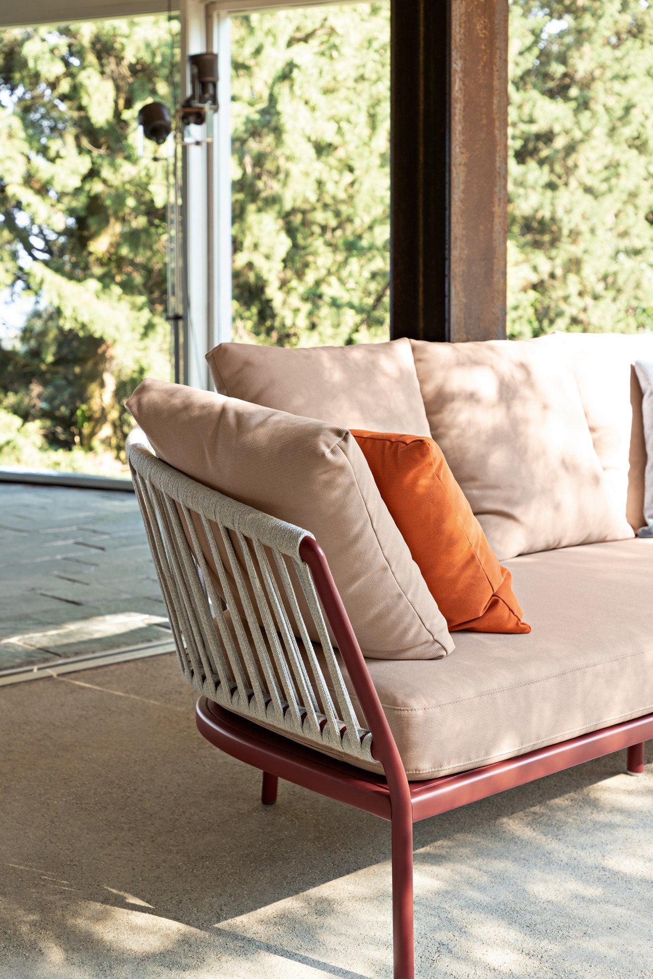 RIA 3 seater garden sofa in aluminum and fabric By FAST | design ...